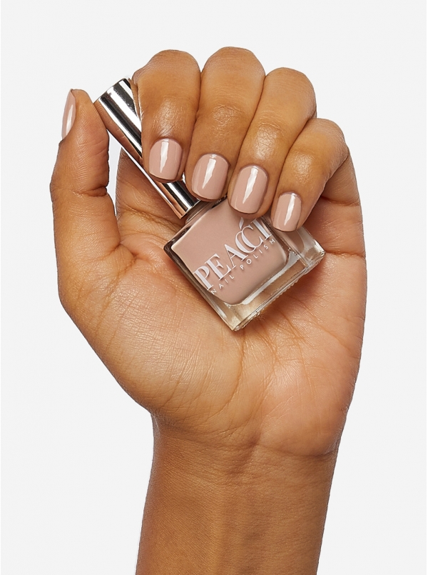 Delina Ghezu - Hands - AS Agency