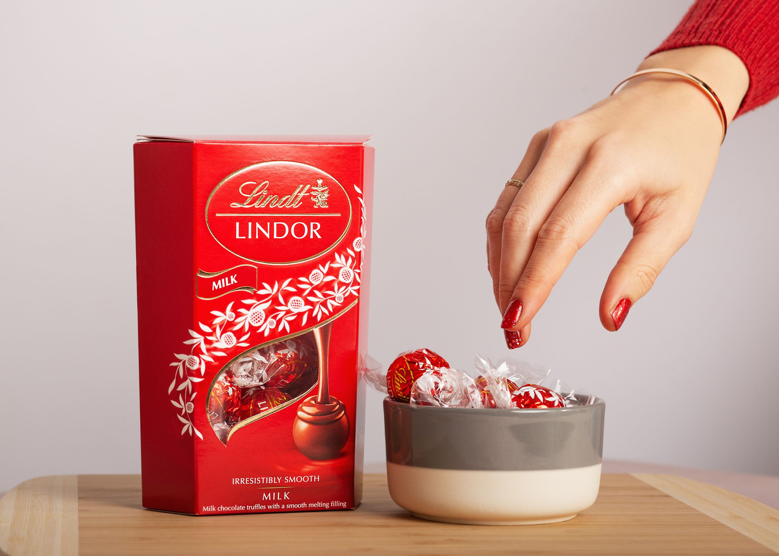 Georgia Dispenza - Hands - AS Agency