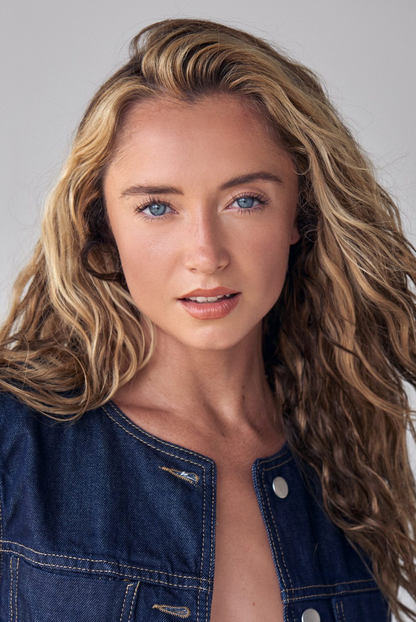 Ella Starbuck - AS Agency